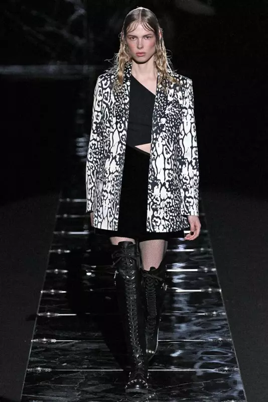 Cwymp Fausto Puglisi 2015 100226_11