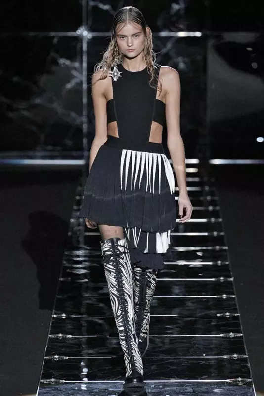 Cwymp Fausto Puglisi 2015 100226_21
