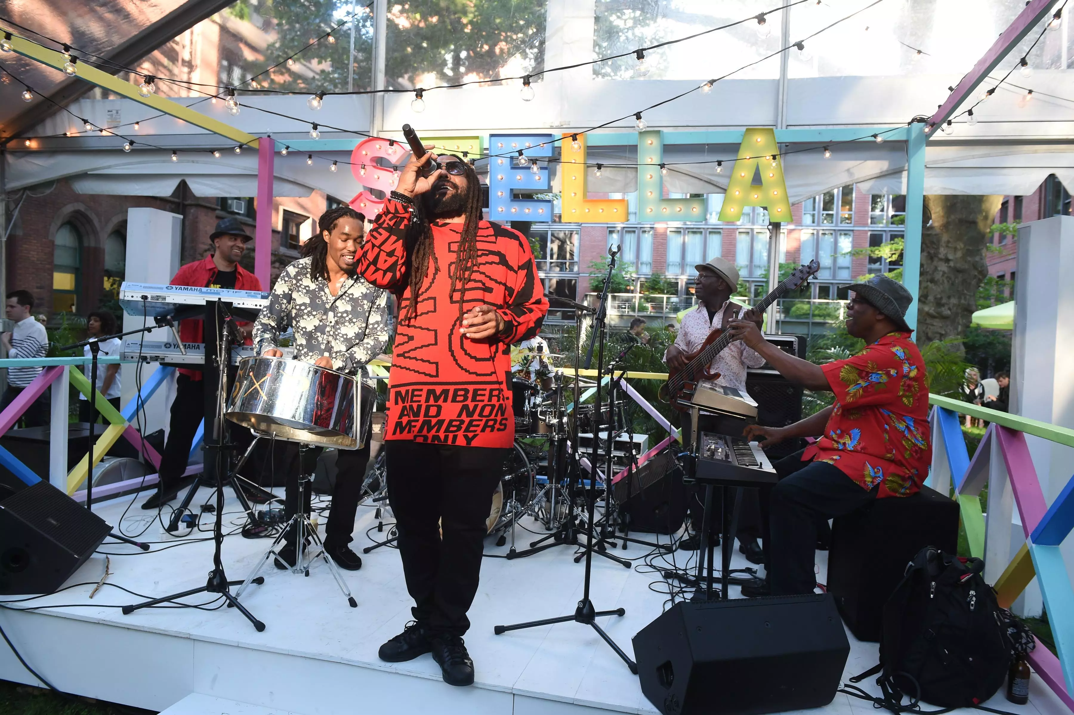 Stella McCartney Resort donosi reggae, parfem i poruku u boci 10064_1