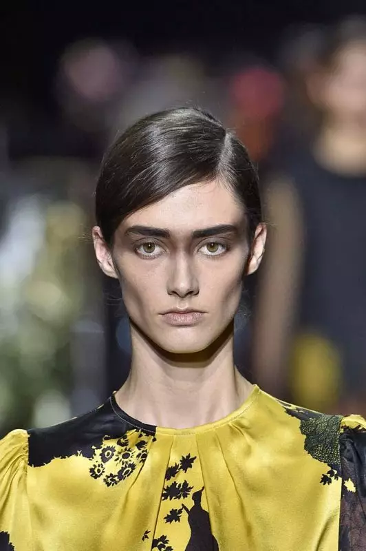 Paris Fashion Week: The Best of Beauty 10120_24