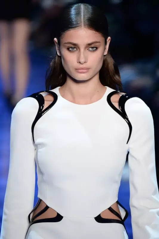 Paris Fashion Week: The Best of Beauty 10120_7