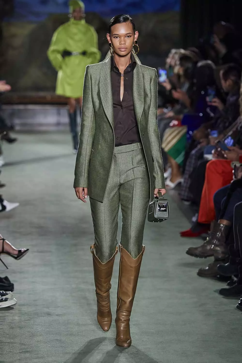 Wows Brandon Maxwell ag Músaem Stair an Dúlra, Tom Ford Under Fire 10203_6