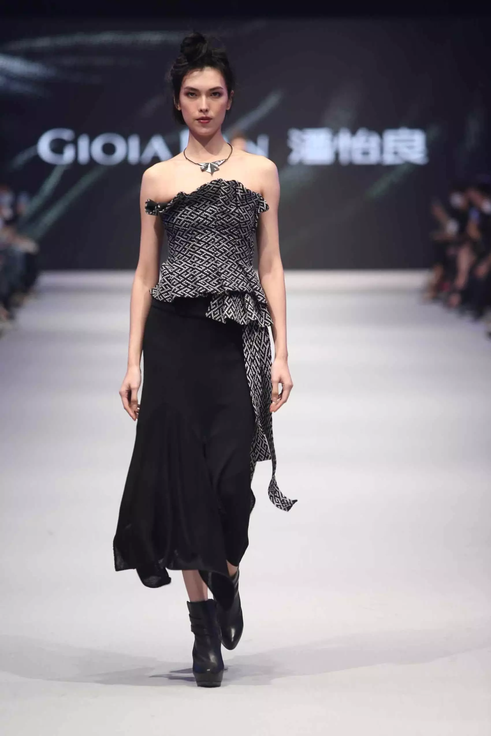 9 Fashion Designers Ang Tan-awon Sa Taipei Fashion Week 1030_4
