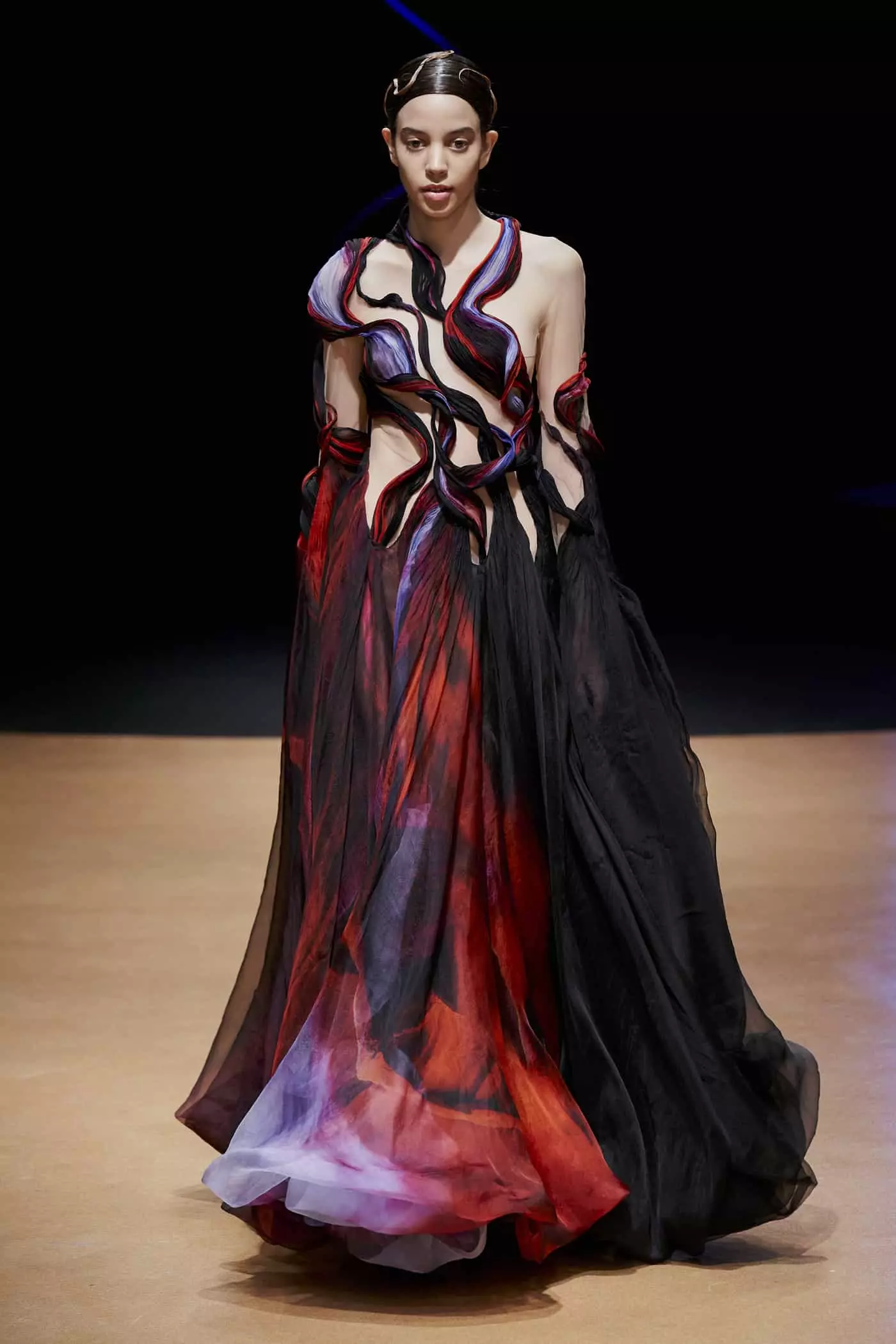 Дневник на неделата на мода на Софија Ачавал за пролет 2020 година: Ден 1 10311_30
