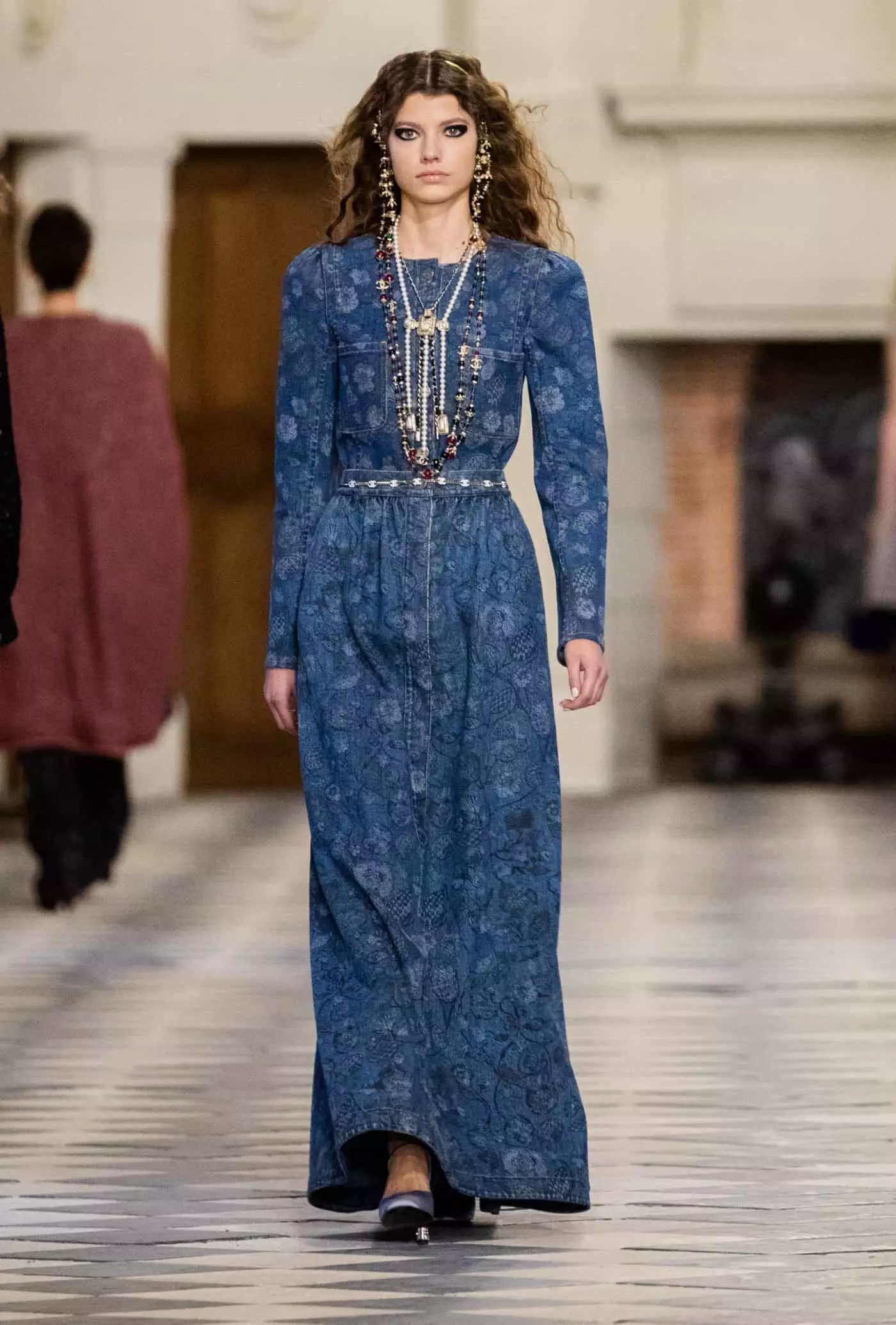 Gade chak gade nan Chanel Métiers d'art Show la isit la 10457_22