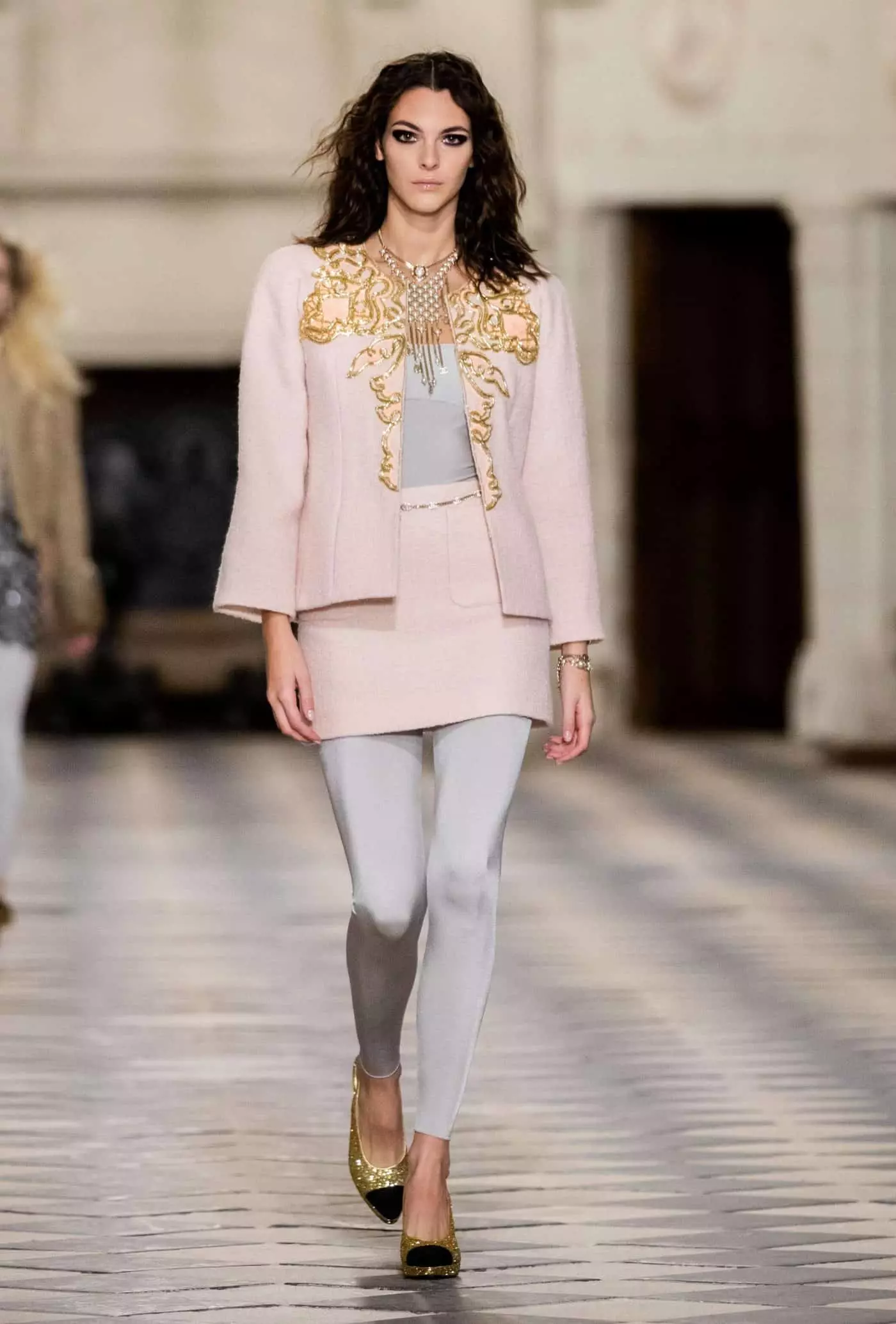 Gade chak gade nan Chanel Métiers d'art Show la isit la 10457_3