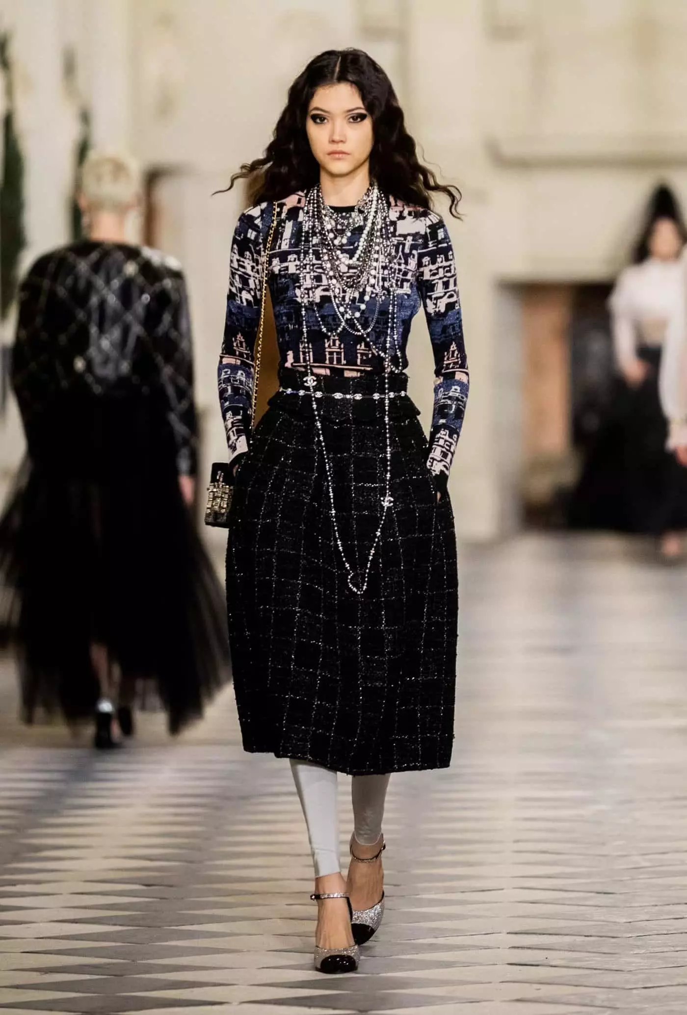 Deleng Saben Deleng Saka Chanel Métiers d'art Show Ing kene 10457_66