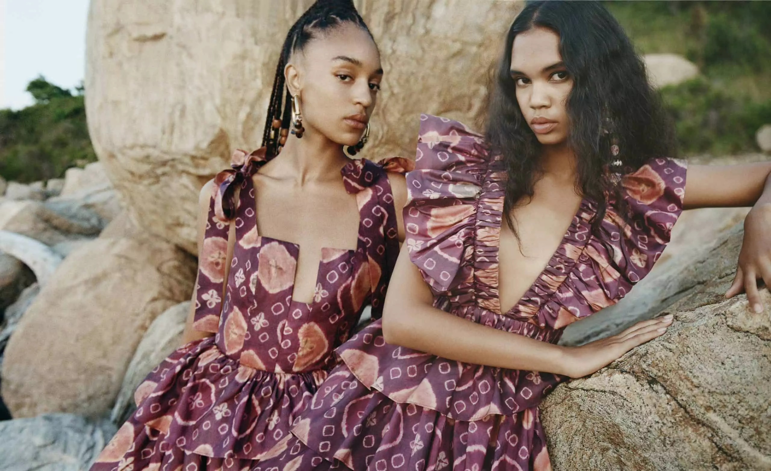 නරඹන්න: Ulla Johnson's Dreamy Fall 2020 Frocks in Action