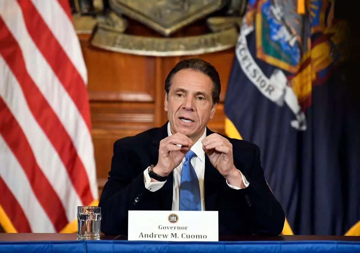 Os plans de NYFW están empezando a saír, o gobernador Cuomo opina