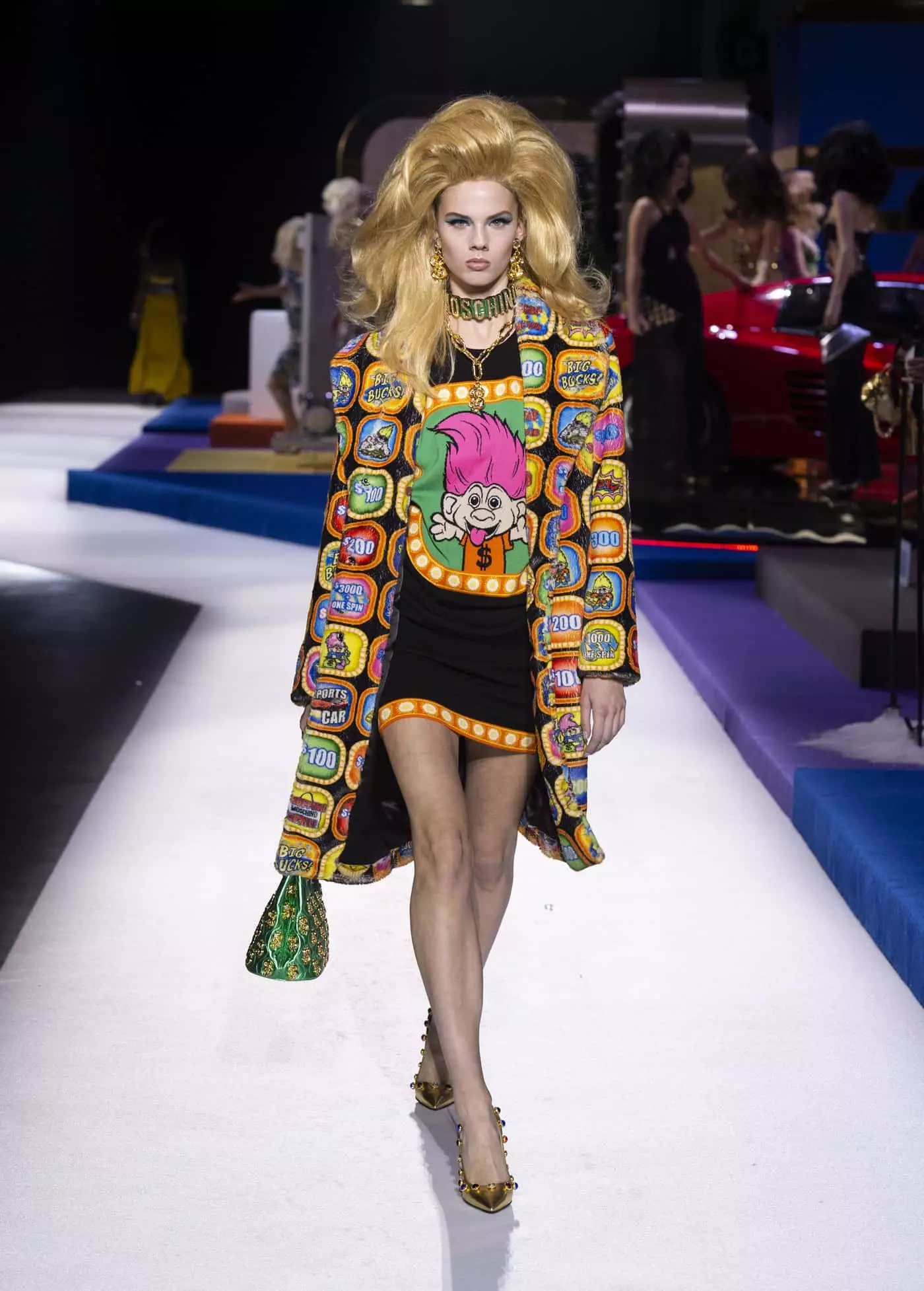 Moschino Inohwina Yakakura NeGame Show-Themed Runway 10782_49