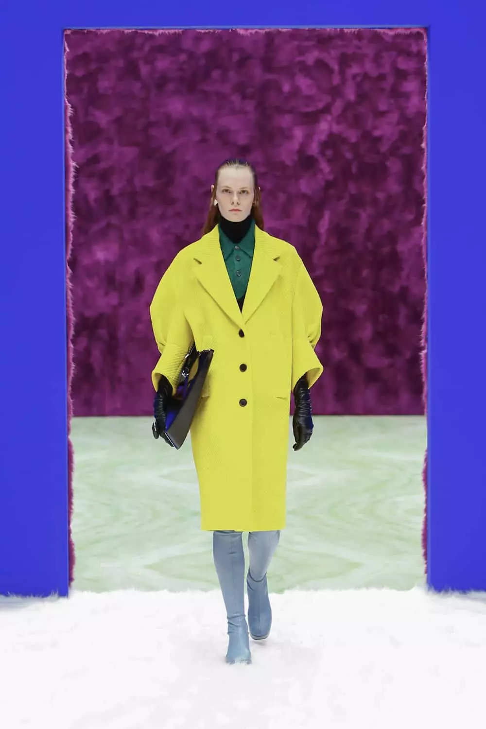 Mae Prada’s Fall 2021 Womenswear Predicts A Vibrant, Optimistic Future 11070_12