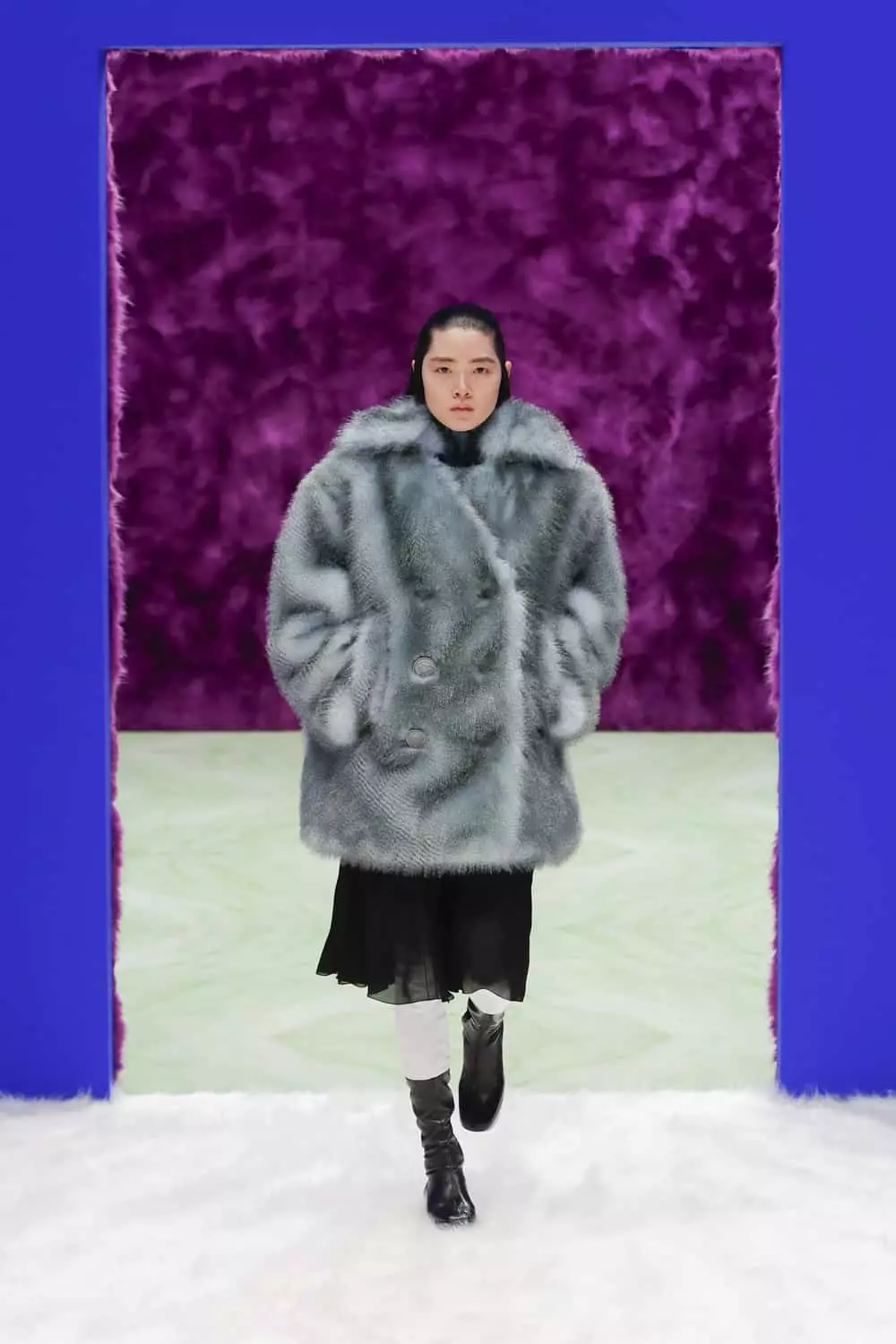 Ang Prada's Fall 2021 Womenswear Nagtagna Usa ka Madasigon, Malaumon nga Umaabot 11070_24