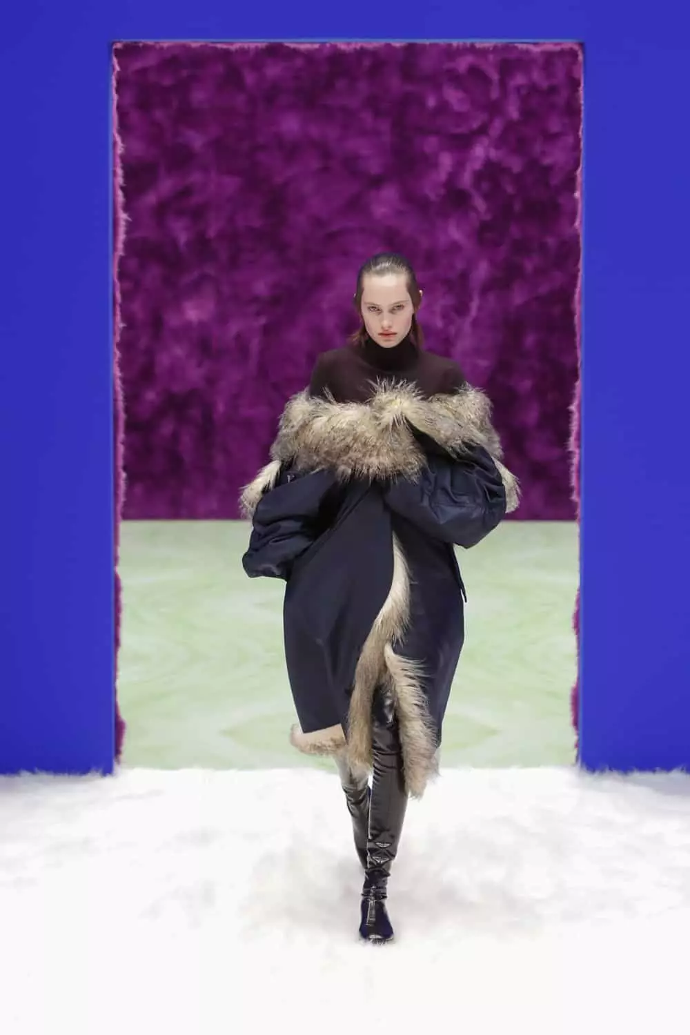 Mae Prada’s Fall 2021 Womenswear Predicts A Vibrant, Optimistic Future 11070_31