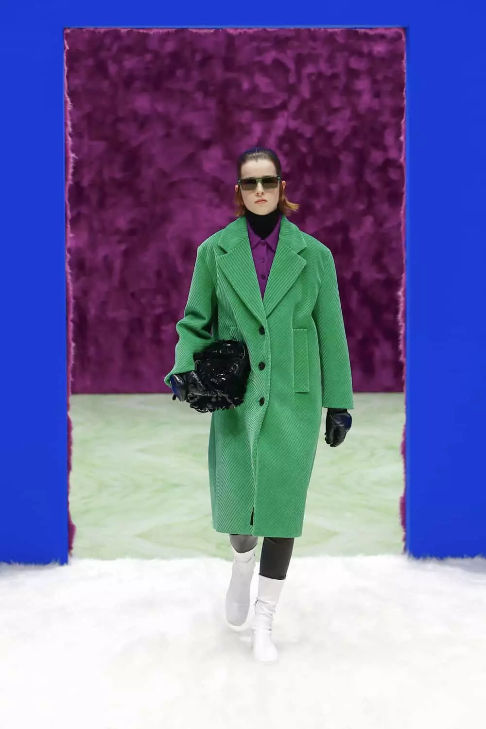 Prada's Fall 2021 Womenswear foarseit in libbene, optimistyske takomst 11070_35