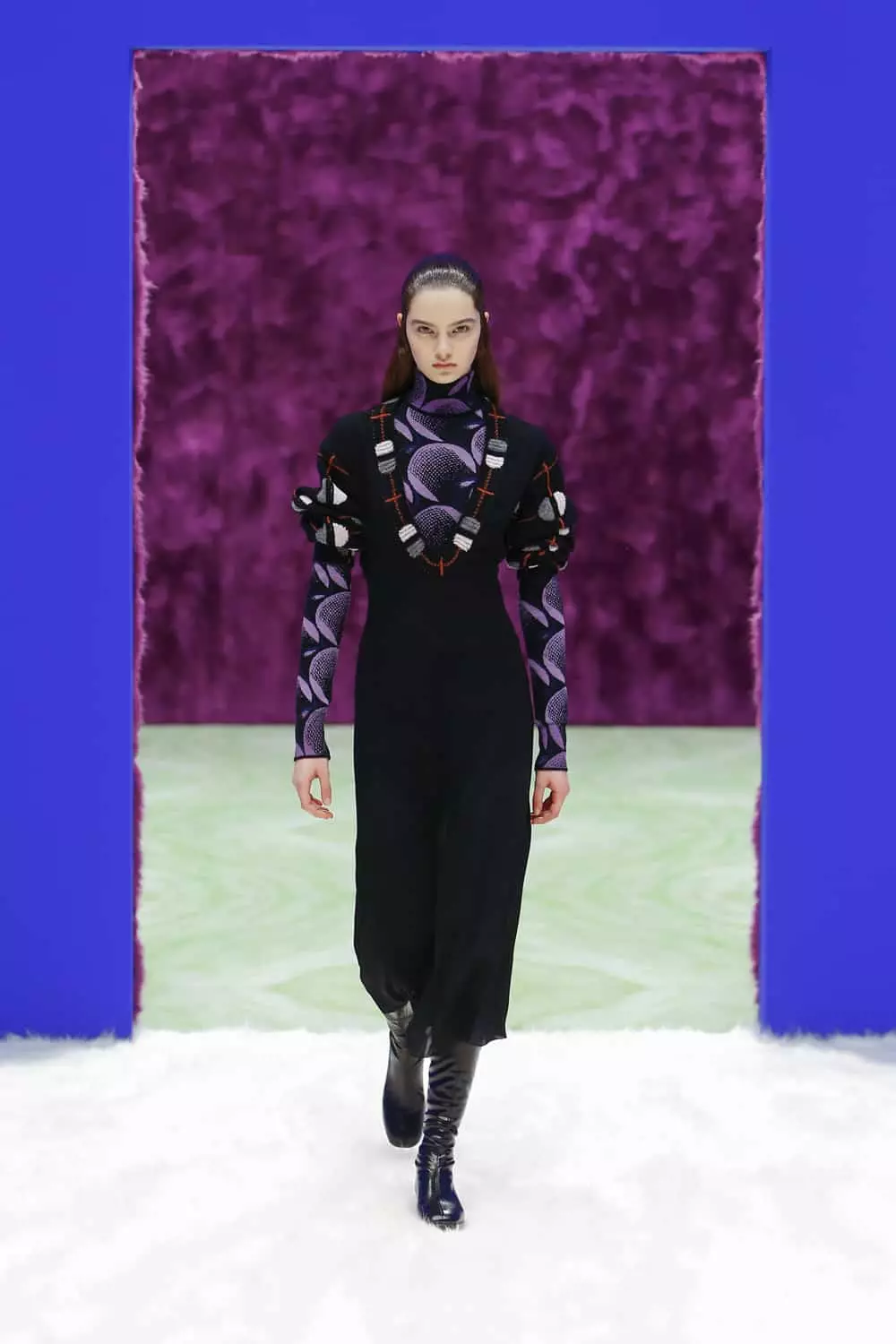 Prada's Fall 2021 Womenswear foarseit in libbene, optimistyske takomst 11070_4