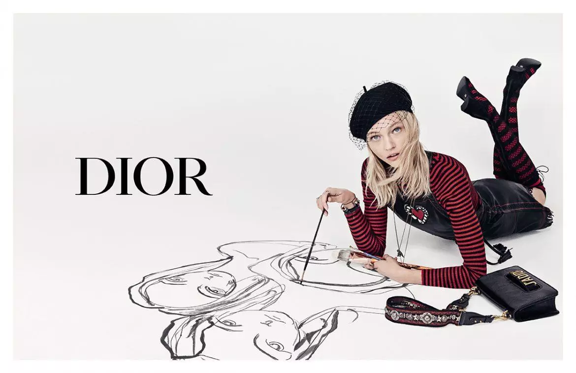 Zana Dior: Sasha Pivovarova ta sami Arty don Gidan Gidan Gidan Faransa 11112_1