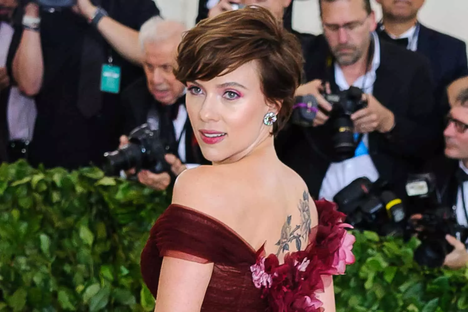 Scarlett Johansson Anoramba Audition yekuve Musikana waTom Cruise, Savage x Fenty Anotanga Zvishandiso