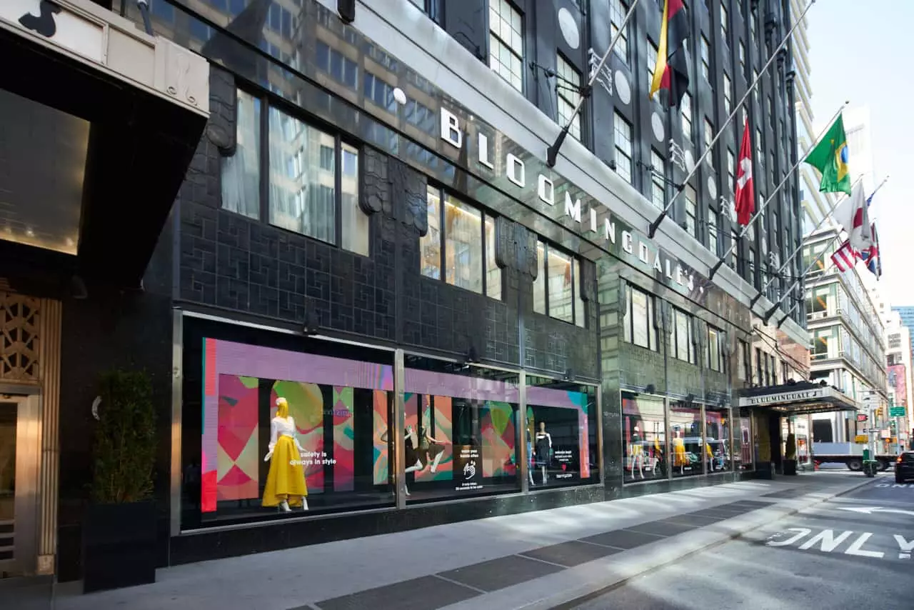 Плановите на Saks Fifth Avenue и Bloomingdale за повторно отворање на продавниците во Њујорк 11366_2