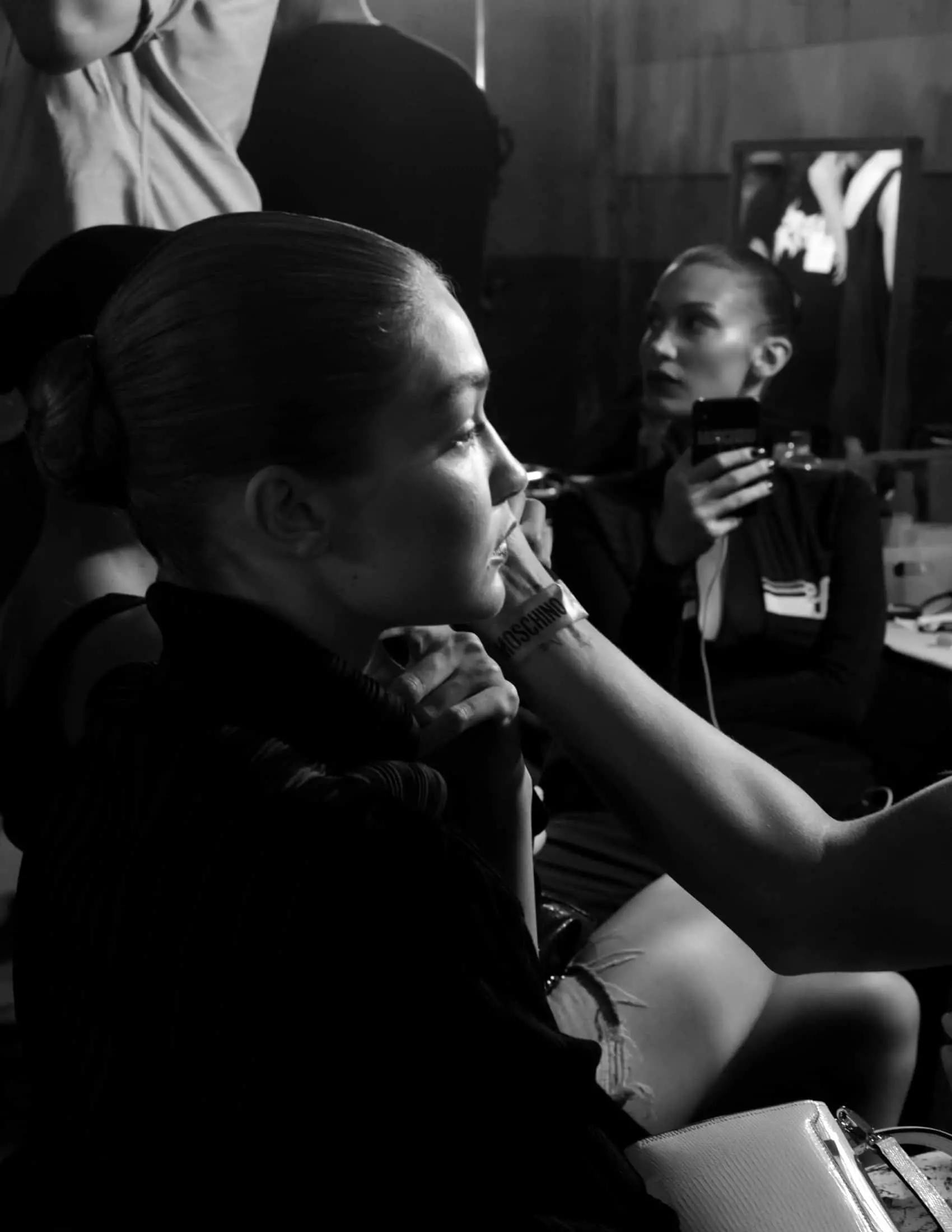 Exclusief! Marco Ovando's Backstage-beelden bij Moschino's Unfinished Business Show 11398_3