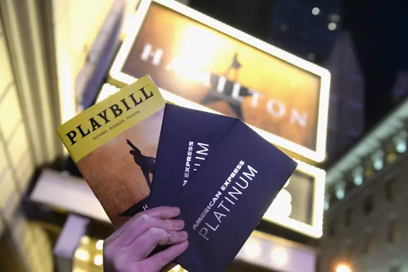 American Express Toasts New Platinum Card e nang le Hamilton Takeover 11529_14