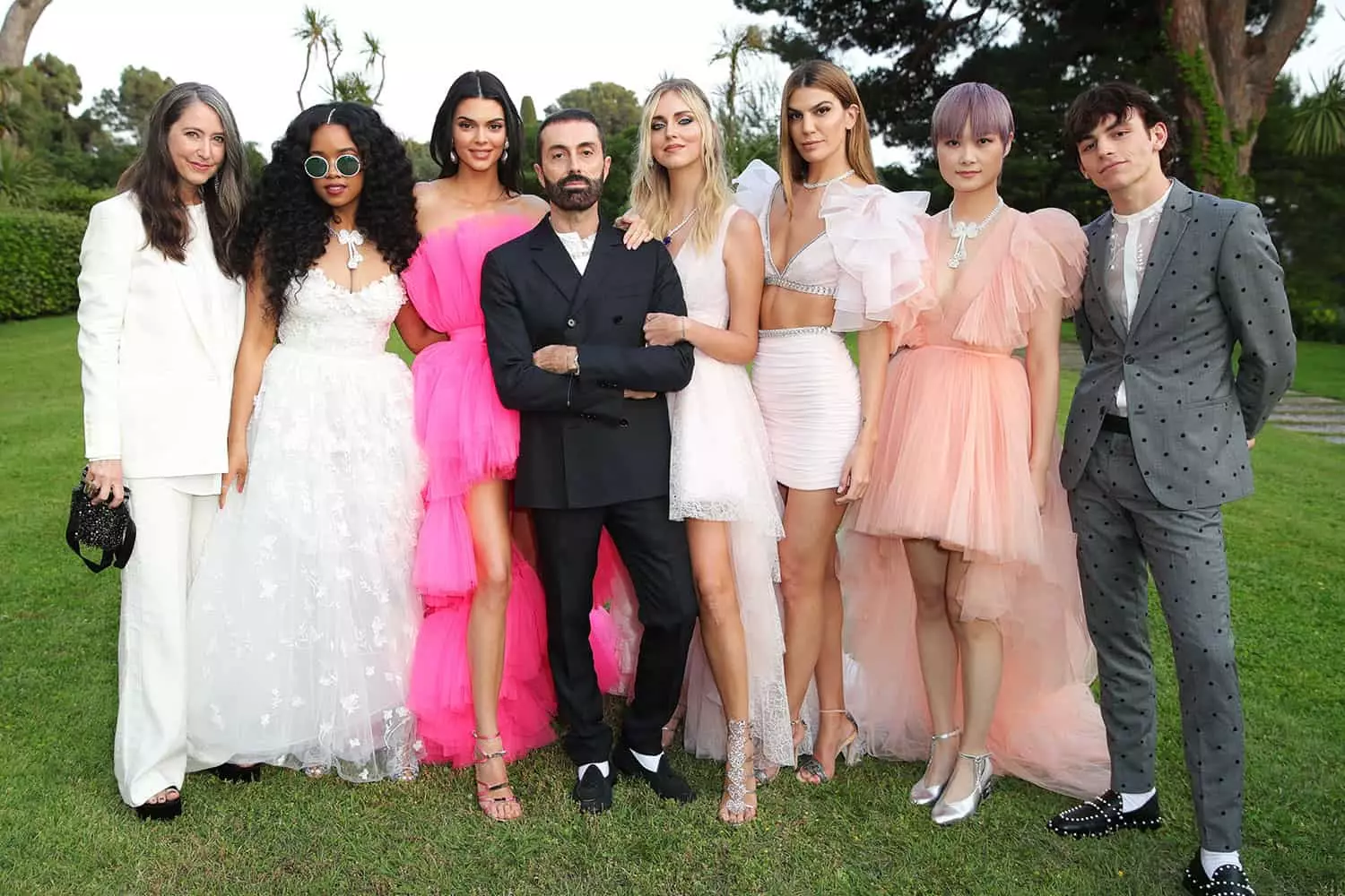 Ubufatanye bwa H & M na Giambattista Valli Bizaba Byinshi