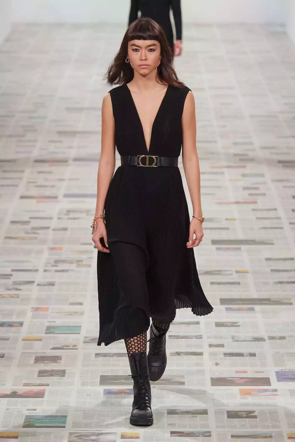 Paris Moda Haftası Dior Sonbahar 2020 Defilesi ile Tüm Hızıyla Devam Ediyor 12029_3