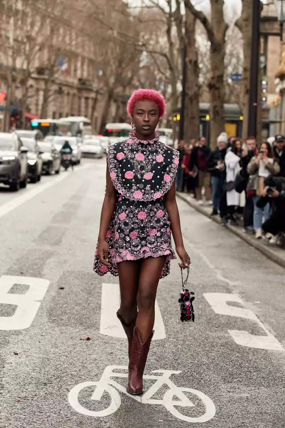 Cele mai bune look-uri Street Style din zilele 3 și 4 ale Săptămânii Modei de la Paris 12520_64