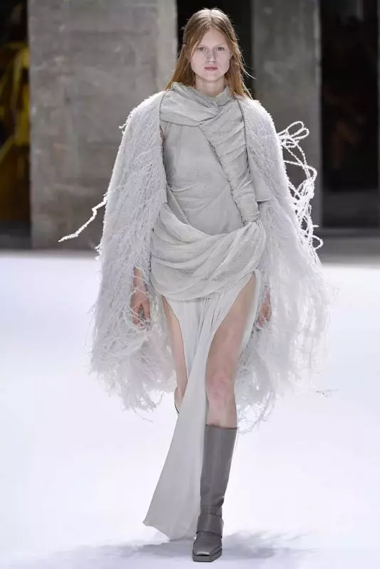 Paryski Tydzień Mody: Isabel Marant, Loewe, Off-White i więcej 12532_12