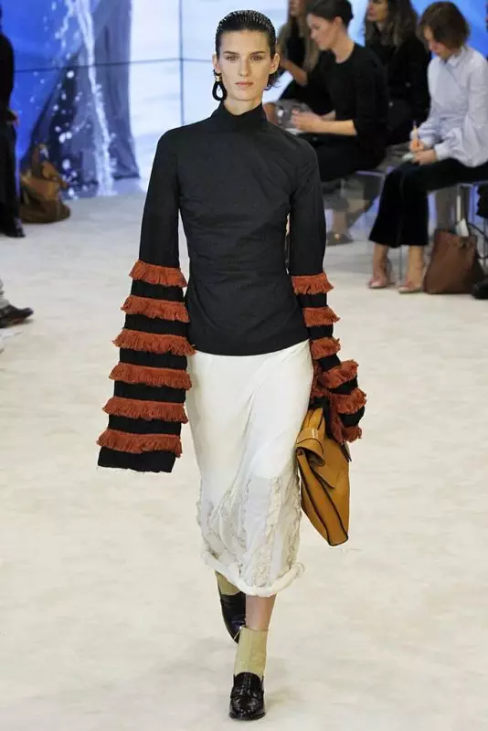 Paris Fashion Week: Isabel Marant, Loewe, Off-White og mere 12532_25