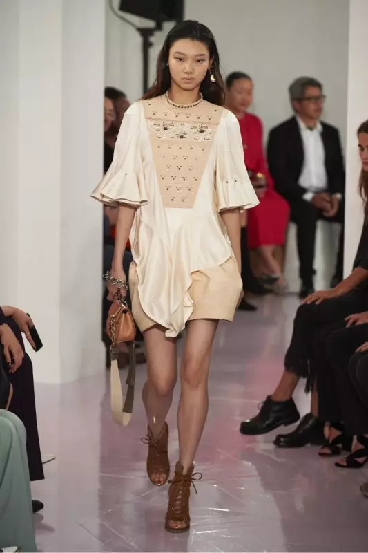 Natacha Ramsay-Levi Debuts Kanyang Unang Koleksyon para sa Chloé 12606_18