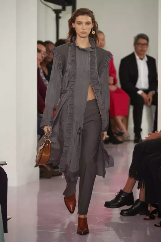 Natacha Ramsay-Levi Debut Koleksi Pertamanya untuk Chloé 12606_42