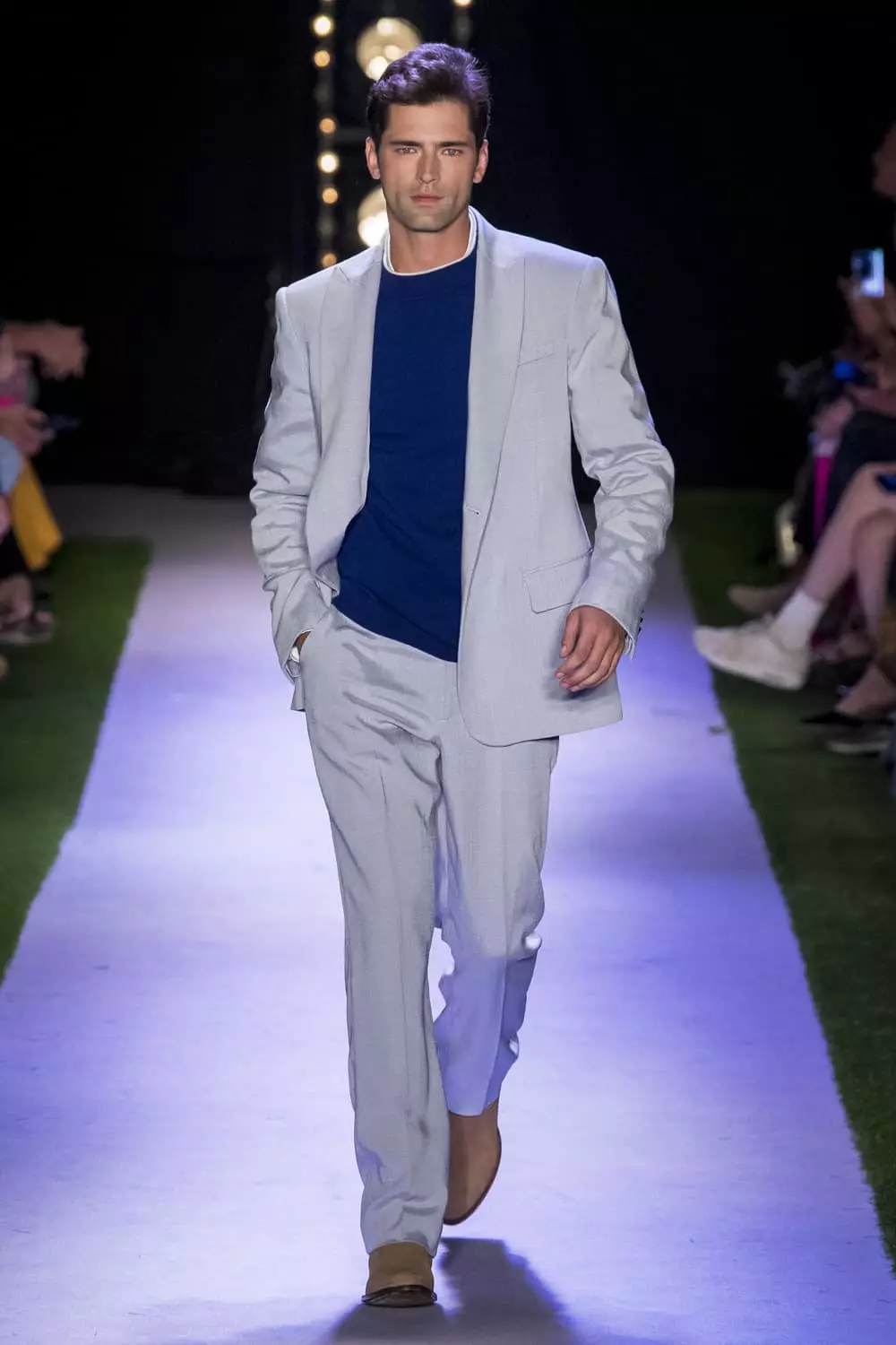Brandon Maxwell lanza las fiestas masculinas de Alexander Wang: Rey de la Semana de la Moda 12951_8