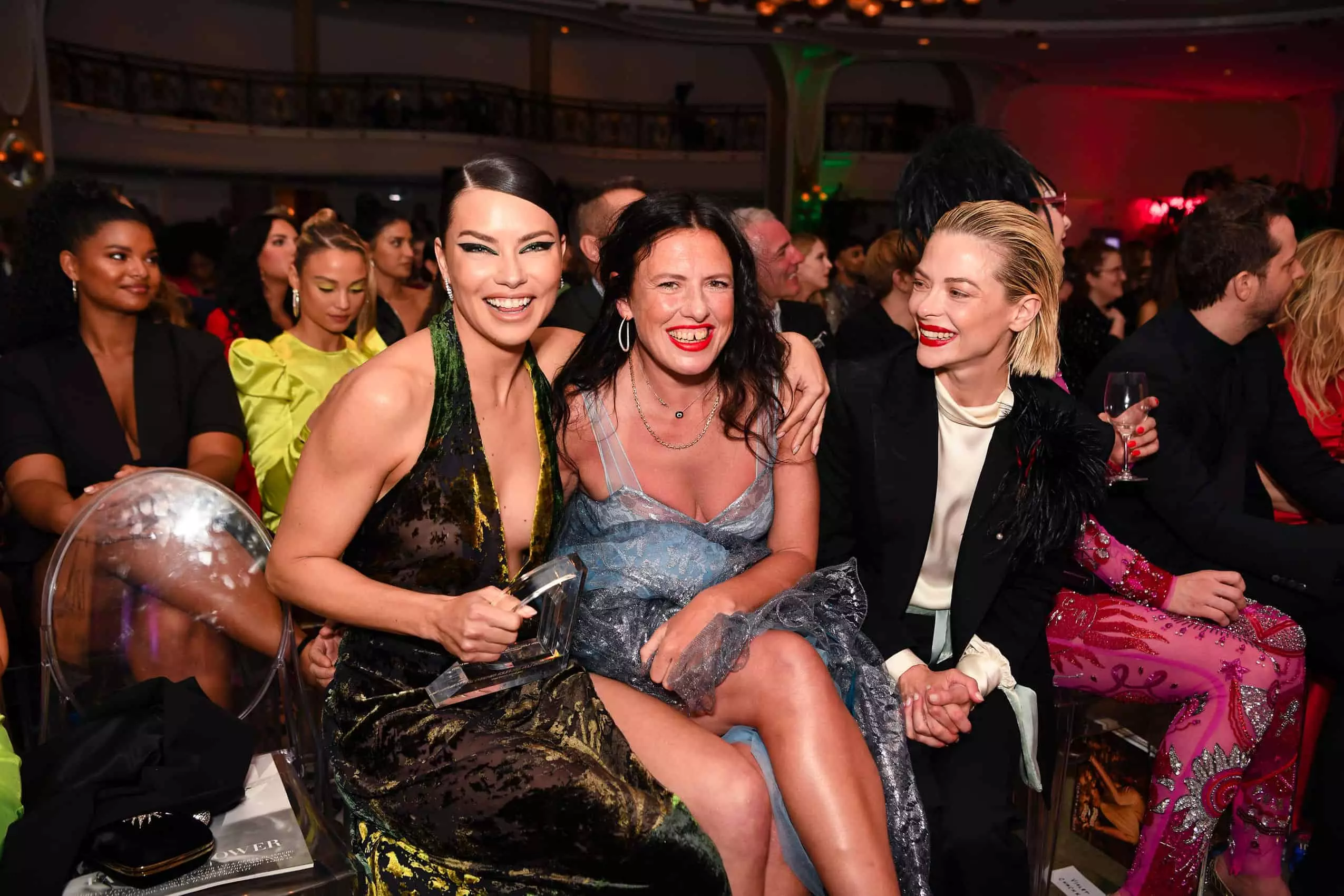 Daily Front Row သည် Los Angeles Fashion Awards တွင် ဖက်ရှင်၏အကောင်းဆုံးကို ဂုဏ်ပြုသည်။ 1323_52