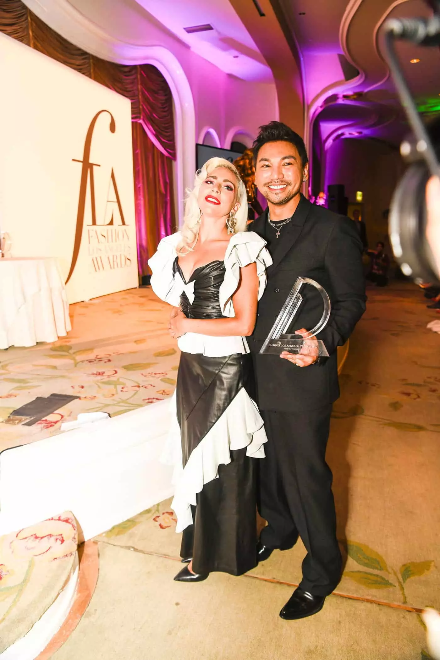 Daily Front Row သည် Los Angeles Fashion Awards တွင် ဖက်ရှင်၏အကောင်းဆုံးကို ဂုဏ်ပြုသည်။ 1323_59