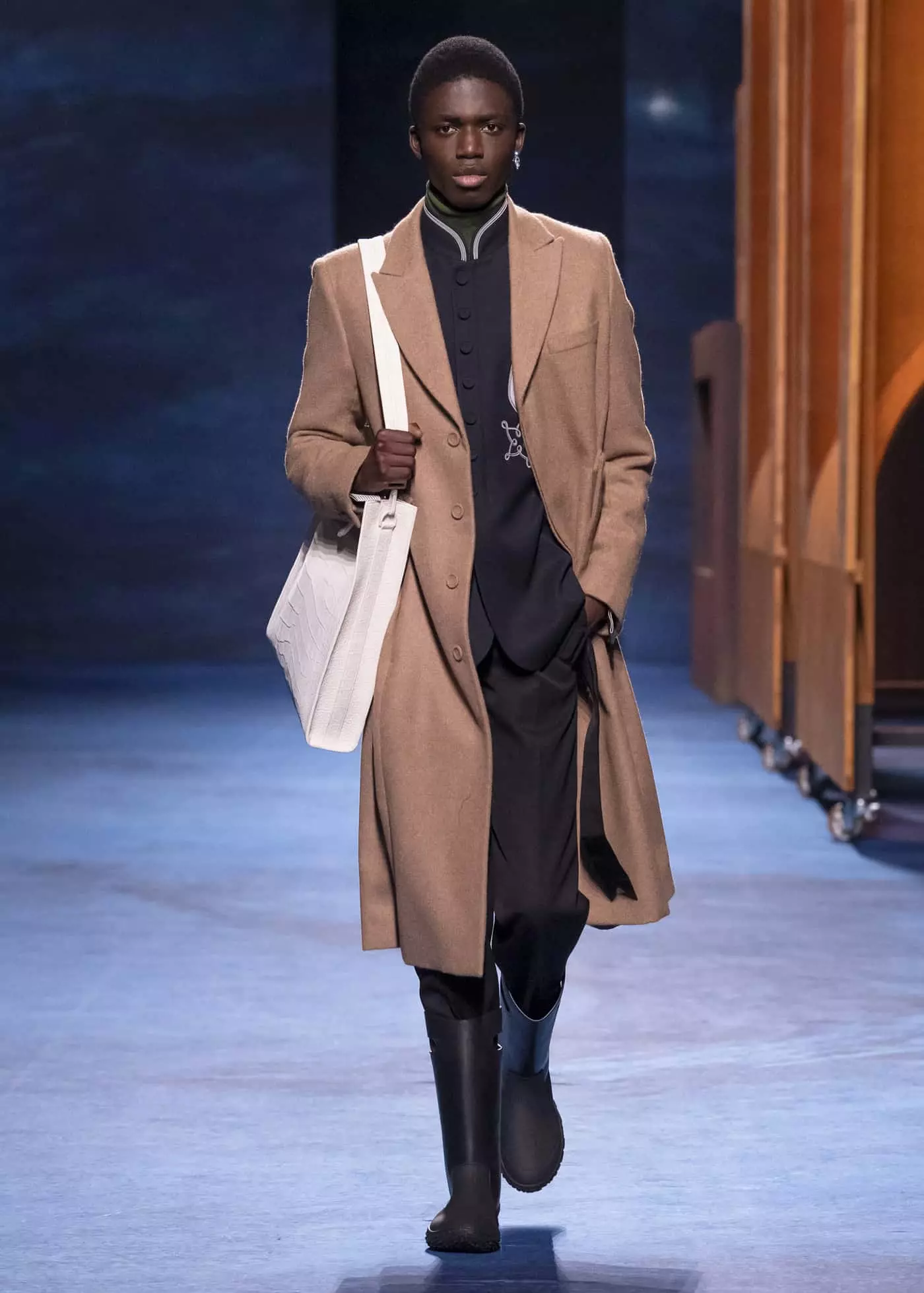 Mkusanyiko wa Dior Men Winter '21 Unaunganisha Ndoto na Ukweli 13291_30