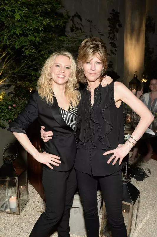 D'Kate McKinnon toasts Hir ELLE Cover bei Women in Comedy Night 14447_11