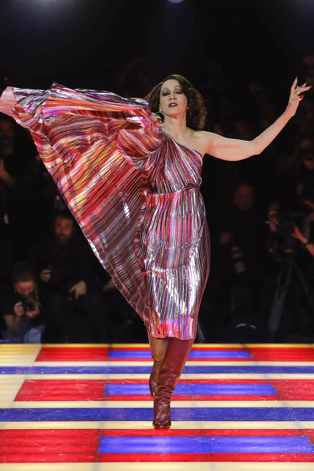 Париж мода атнасында күптөрлелек Томми Хилфигер һәм Зендая аркасында булды 14585_3