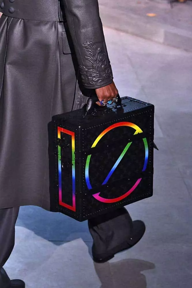 Sehen Sie sich alle Taschen der Louis Vuitton-Herrenshow im Herbst 2019 an 14604_20