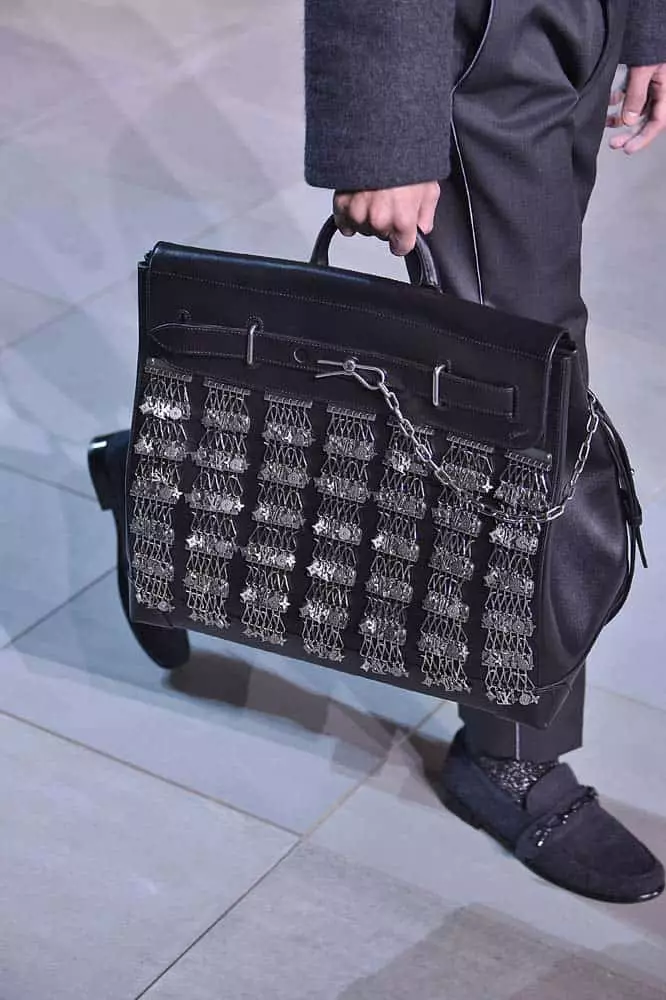 Sehen Sie sich alle Taschen der Louis Vuitton-Herrenshow im Herbst 2019 an 14604_27