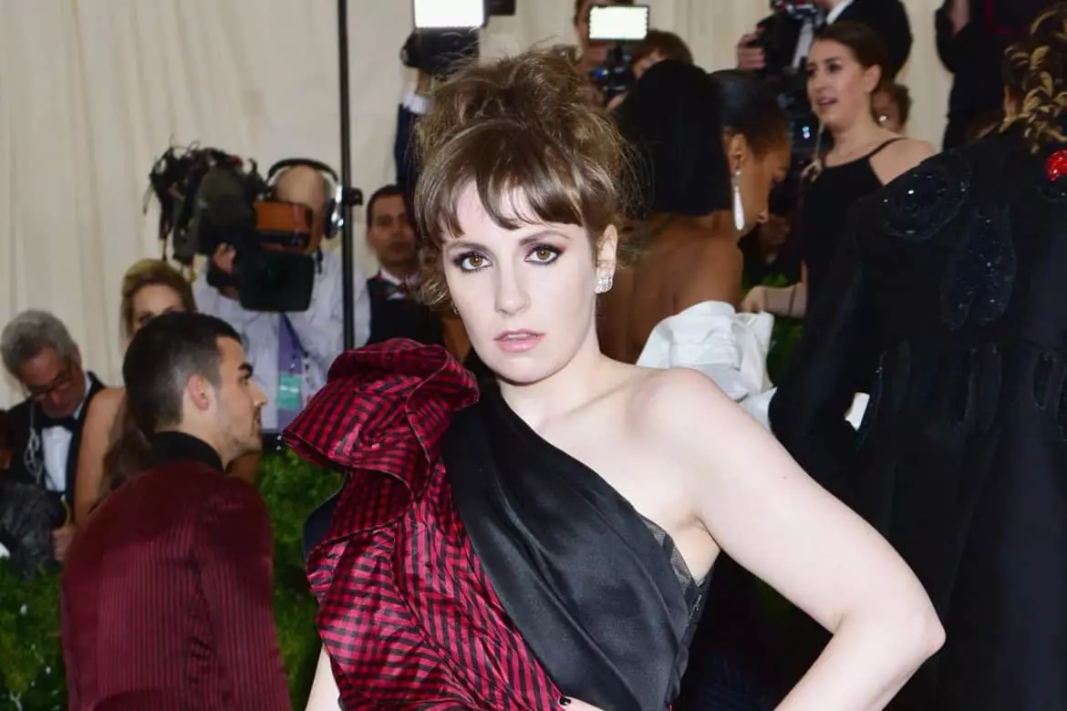 Osclaíonn Lena Dunham Maidir le Lorde agus a Briseadh le Jack Antonoff