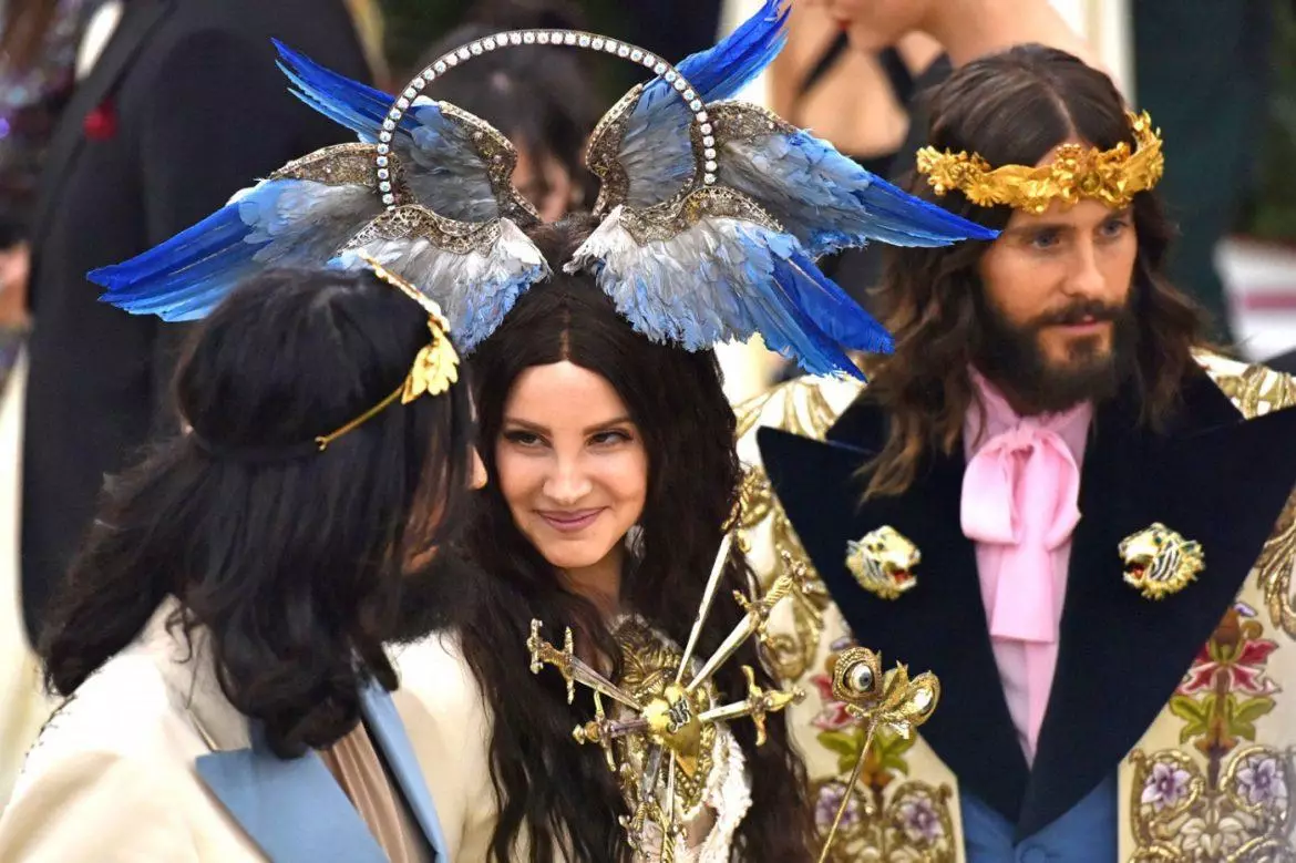 15 Met Gala headpieces ni ipo ni aṣẹ ti Epicness