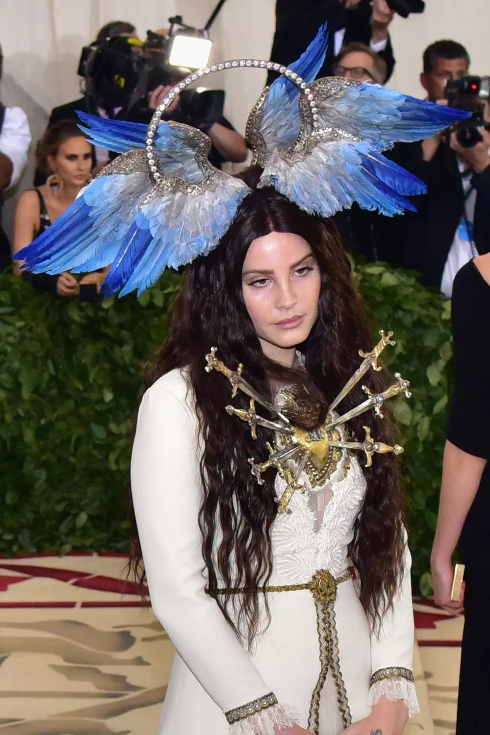 15 Met Gala Headpiece Yashyizwe kumurongo Ukurikije Epicness 14612_14