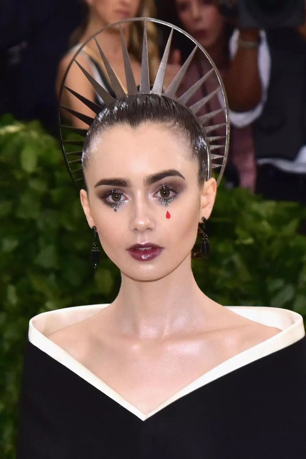 15 Met Gala Headpieces Diurutkan Sesuai Keistimewaannya 14612_5