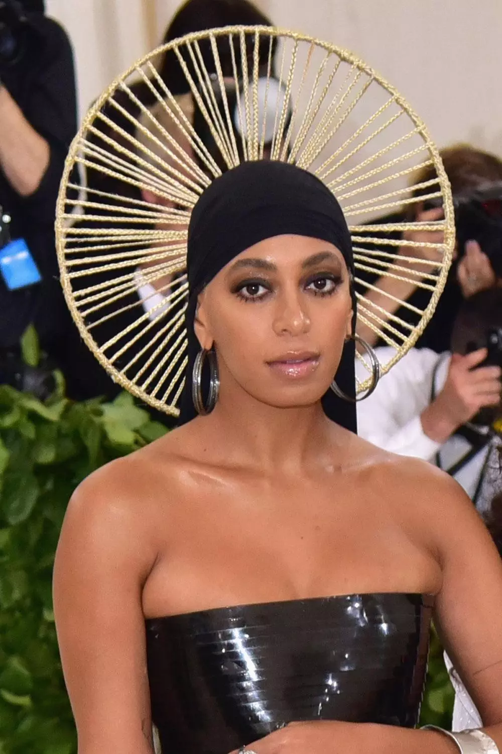 15 Met Gala Headpieces seřazených v pořadí epičnosti 14612_6