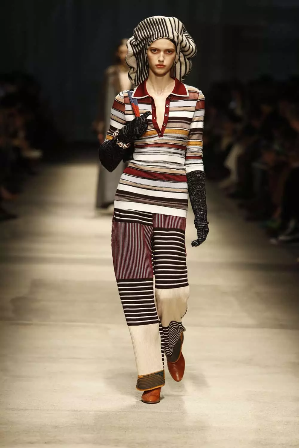 9 Koleksi Paling Kelingan Saka Pameran Milan Fashion Week Musim Gugur 2020 14797_39