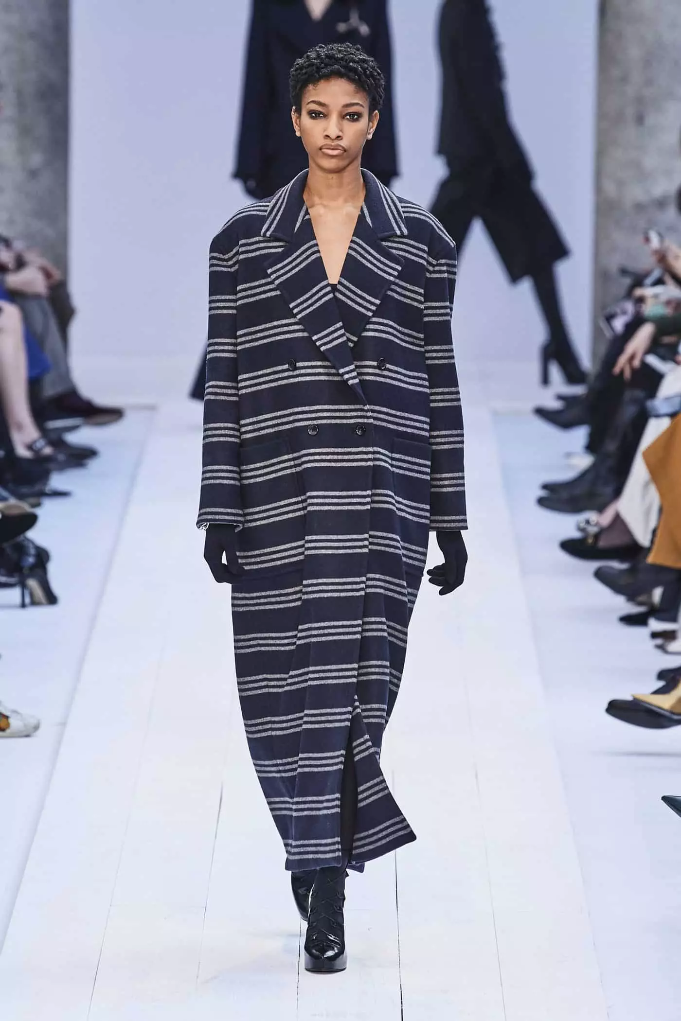 9 Koleksi Paling Berkesan dari Pertunjukan Milan Fashion Week Musim Gugur 2020 14797_97