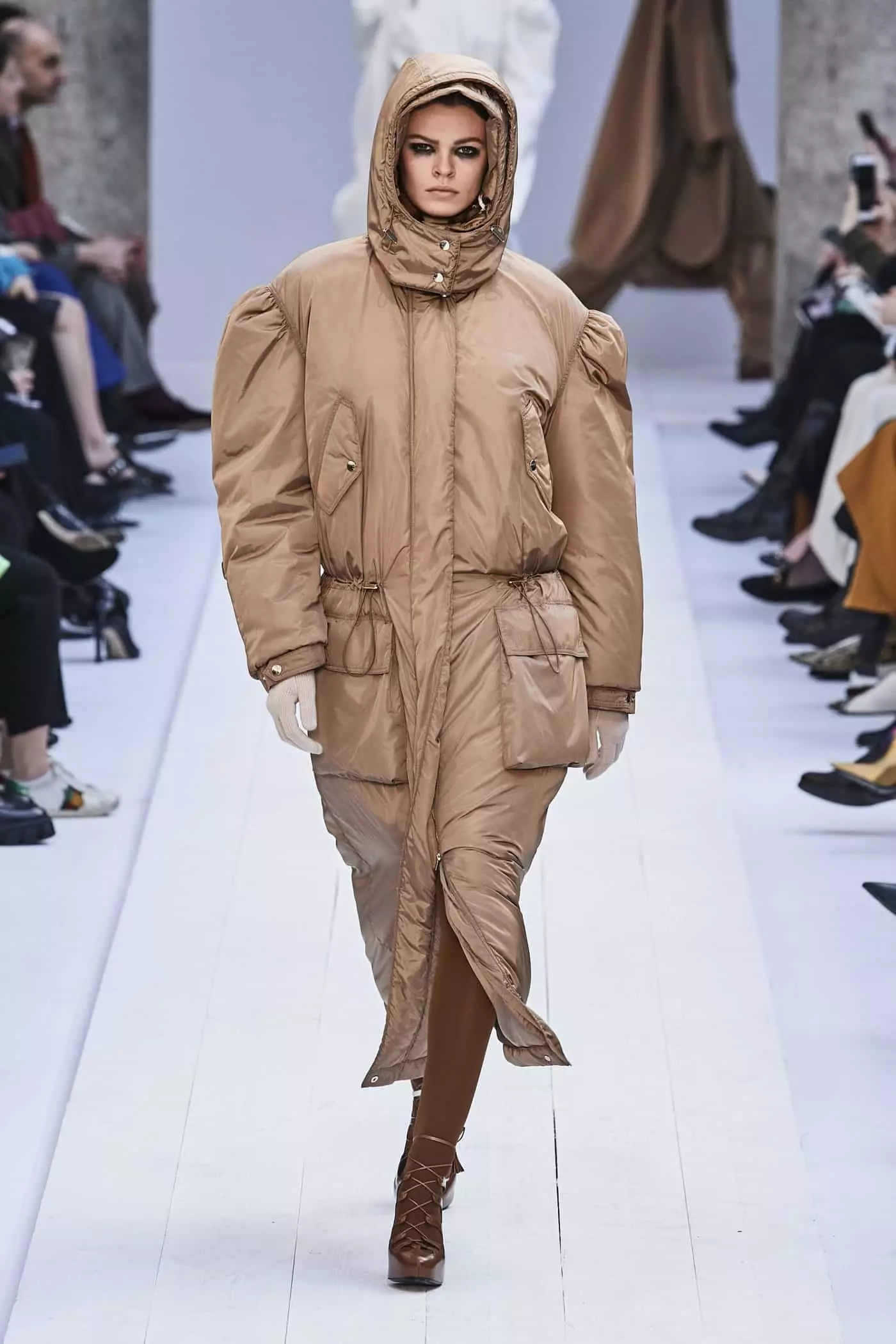 9 Koleksyon ki pi memorab nan Montre Otòn 2020 Milan Fashion Week la 14797_98