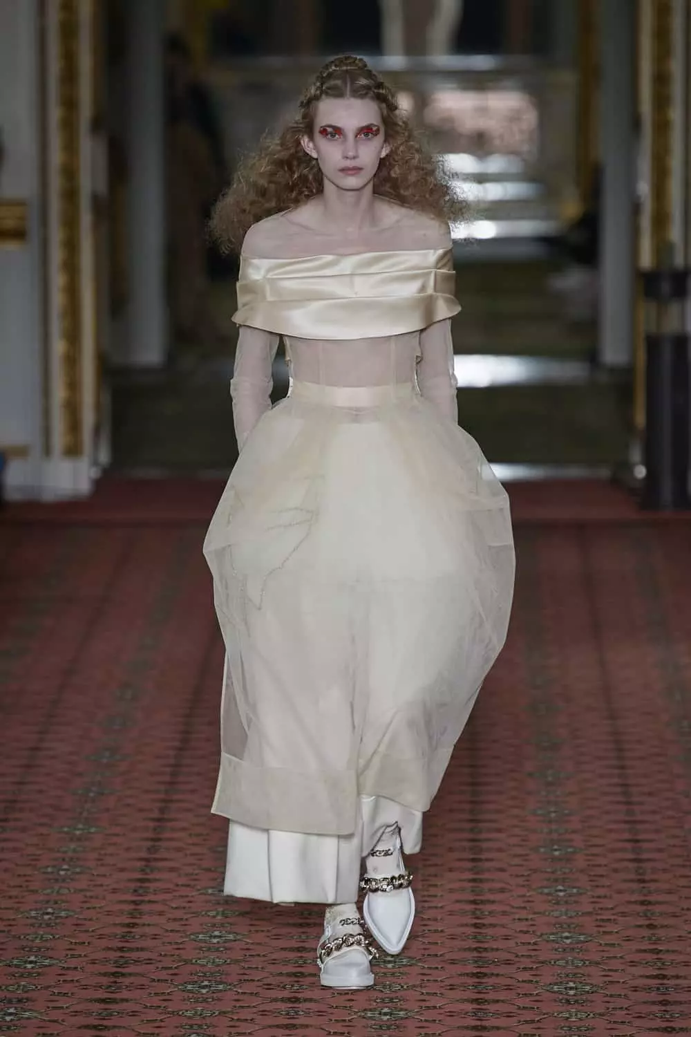 10 Koleksi Musim Gugur 2020 Terbaik Dari Minggu Fesyen London 14801_87
