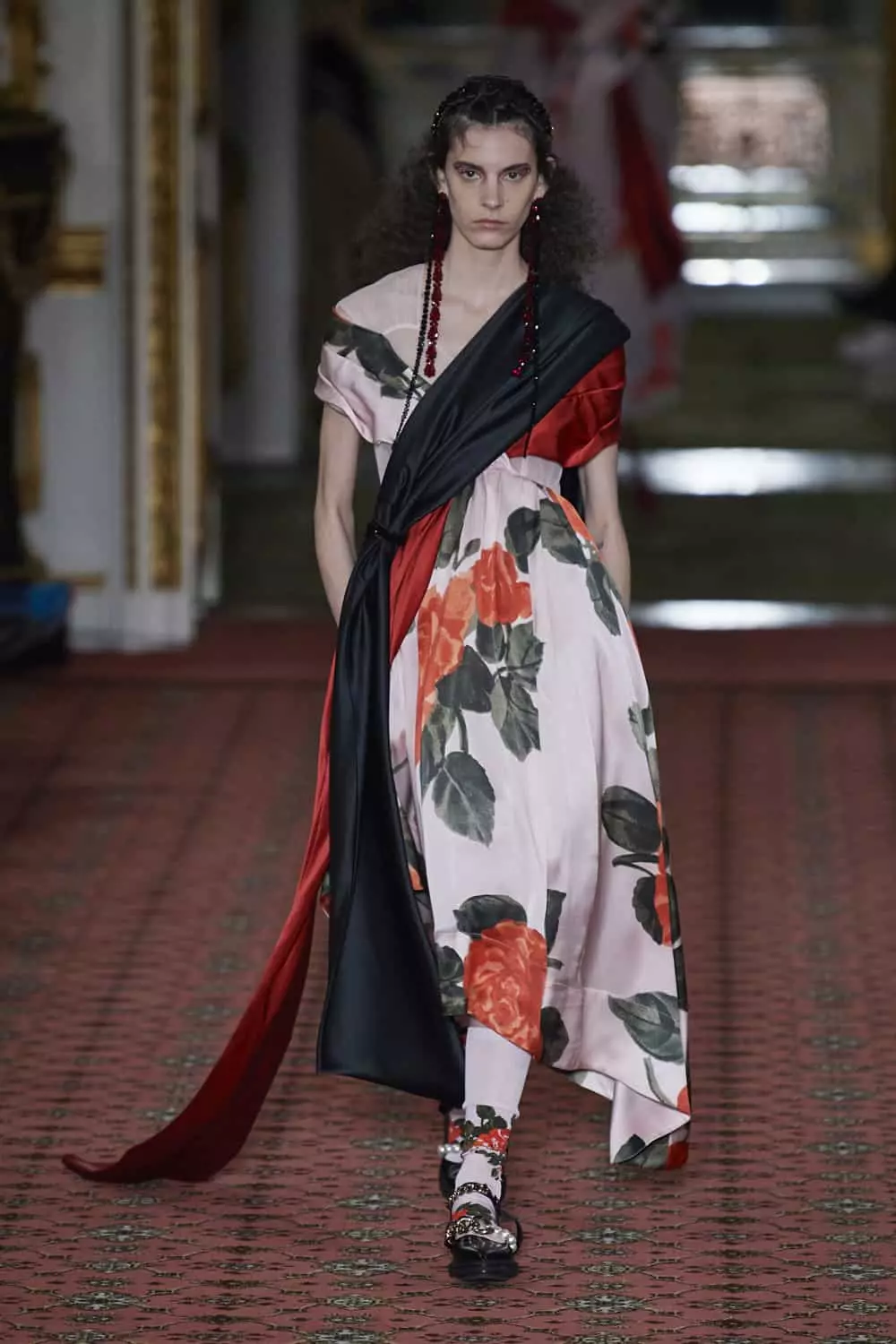 Лондон мода атнасыннан иң яхшы көзге 2020 коллекциясе 14801_92