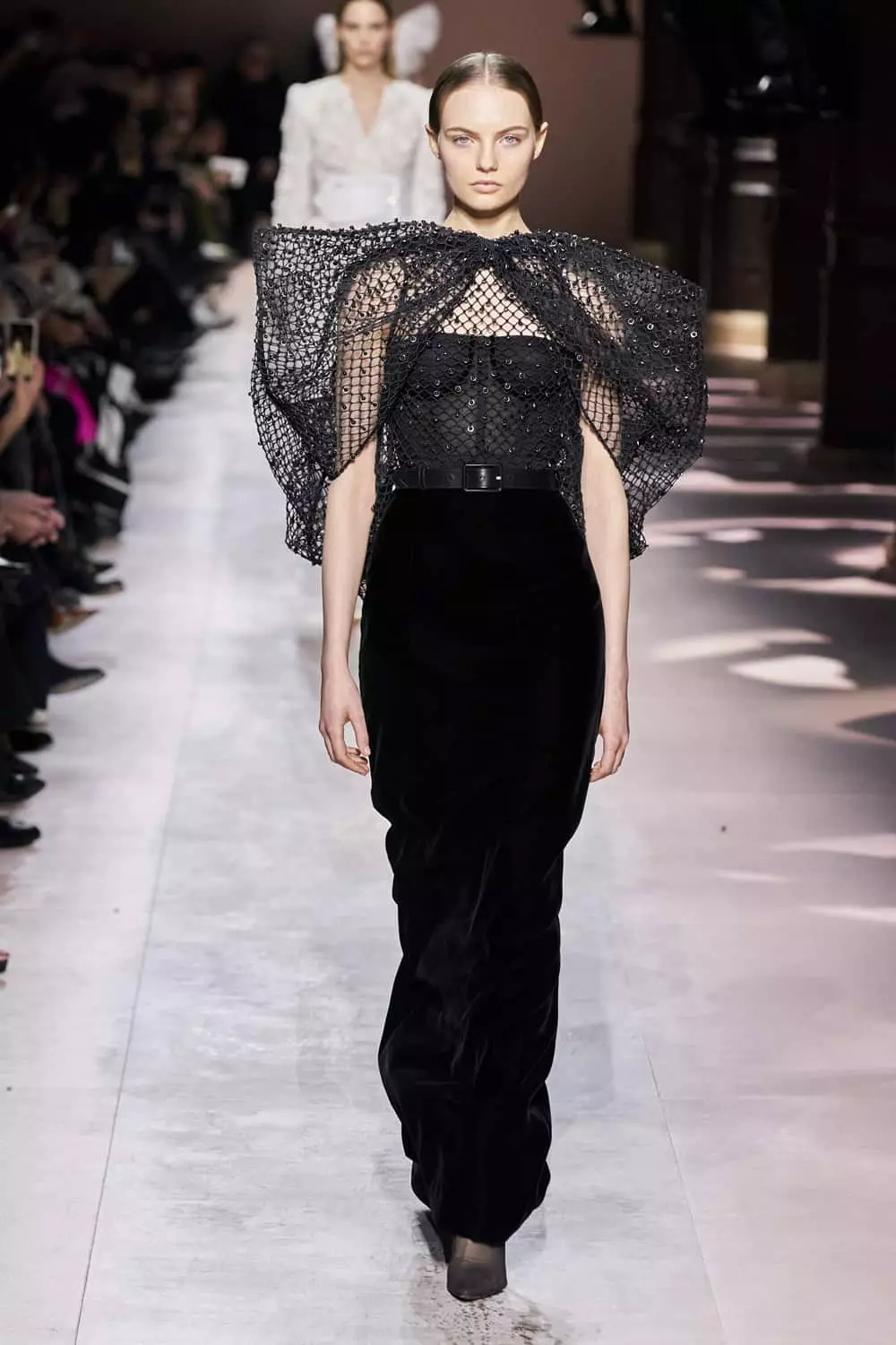RUPTĂ: Clare Waight Keller la Givenchy 14816_6